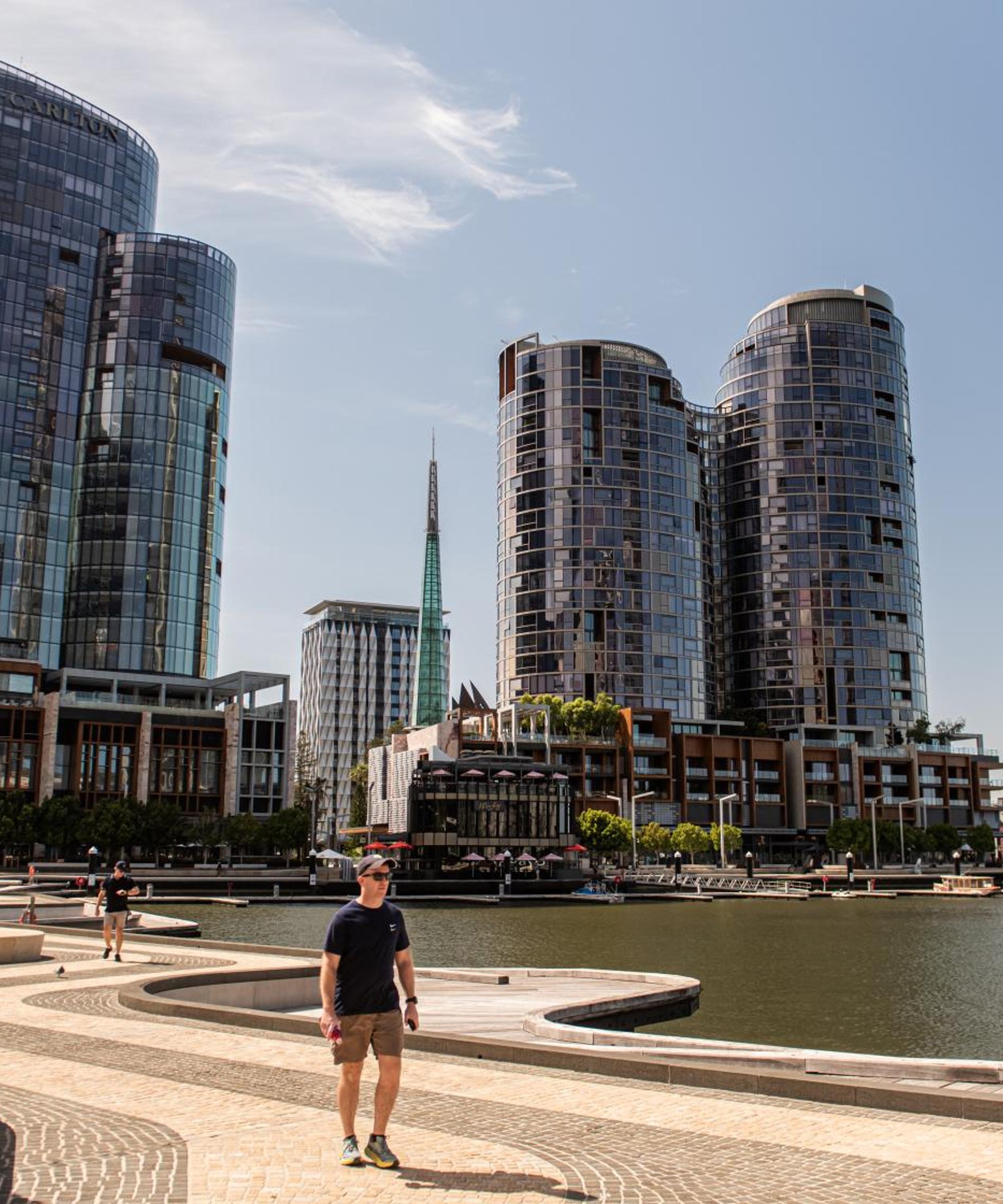 Book cheap flights from Melbourne to Perth (MEL – PER)