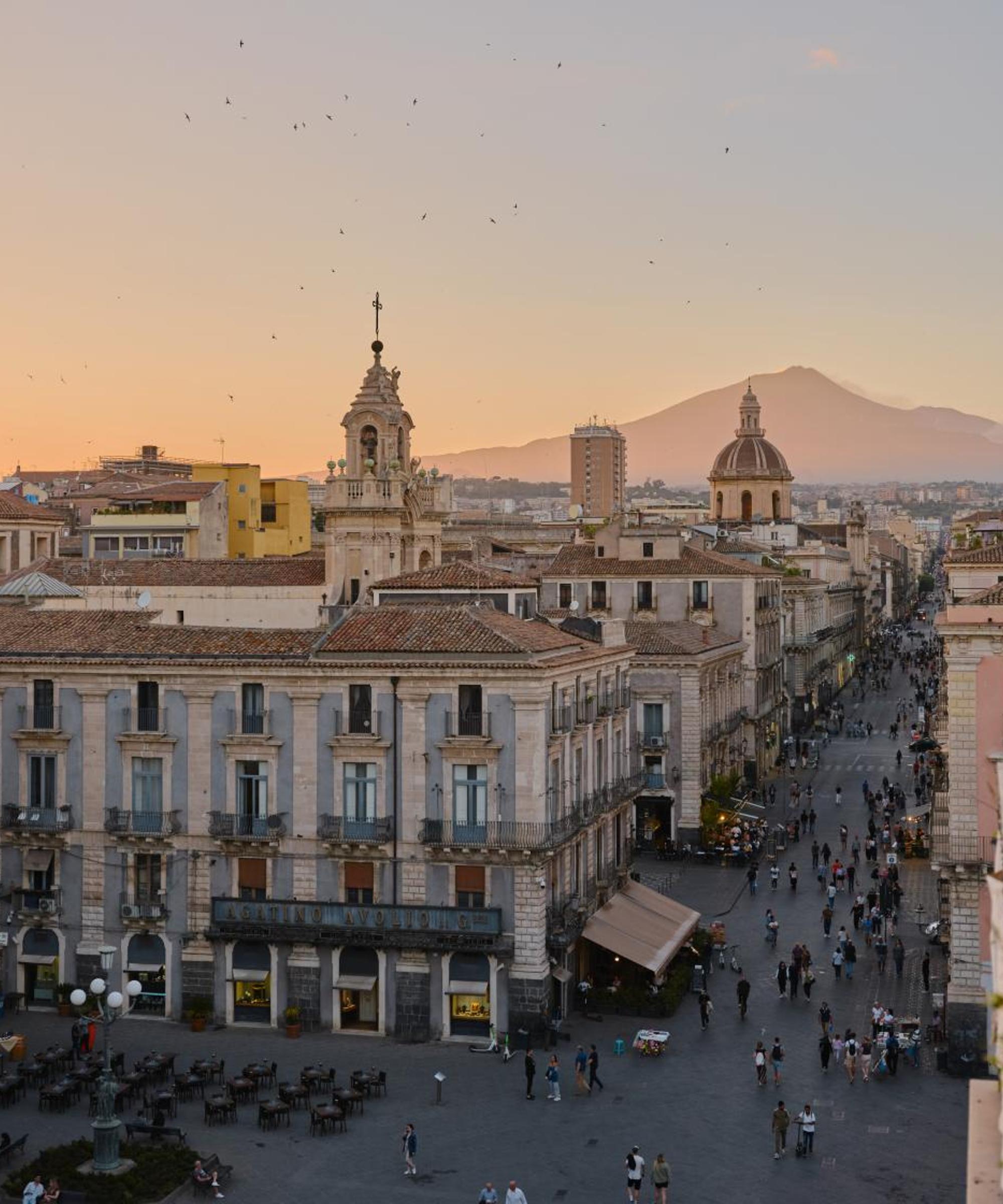 Prenota voli economici da Roma per Catania (ROM - CTA)