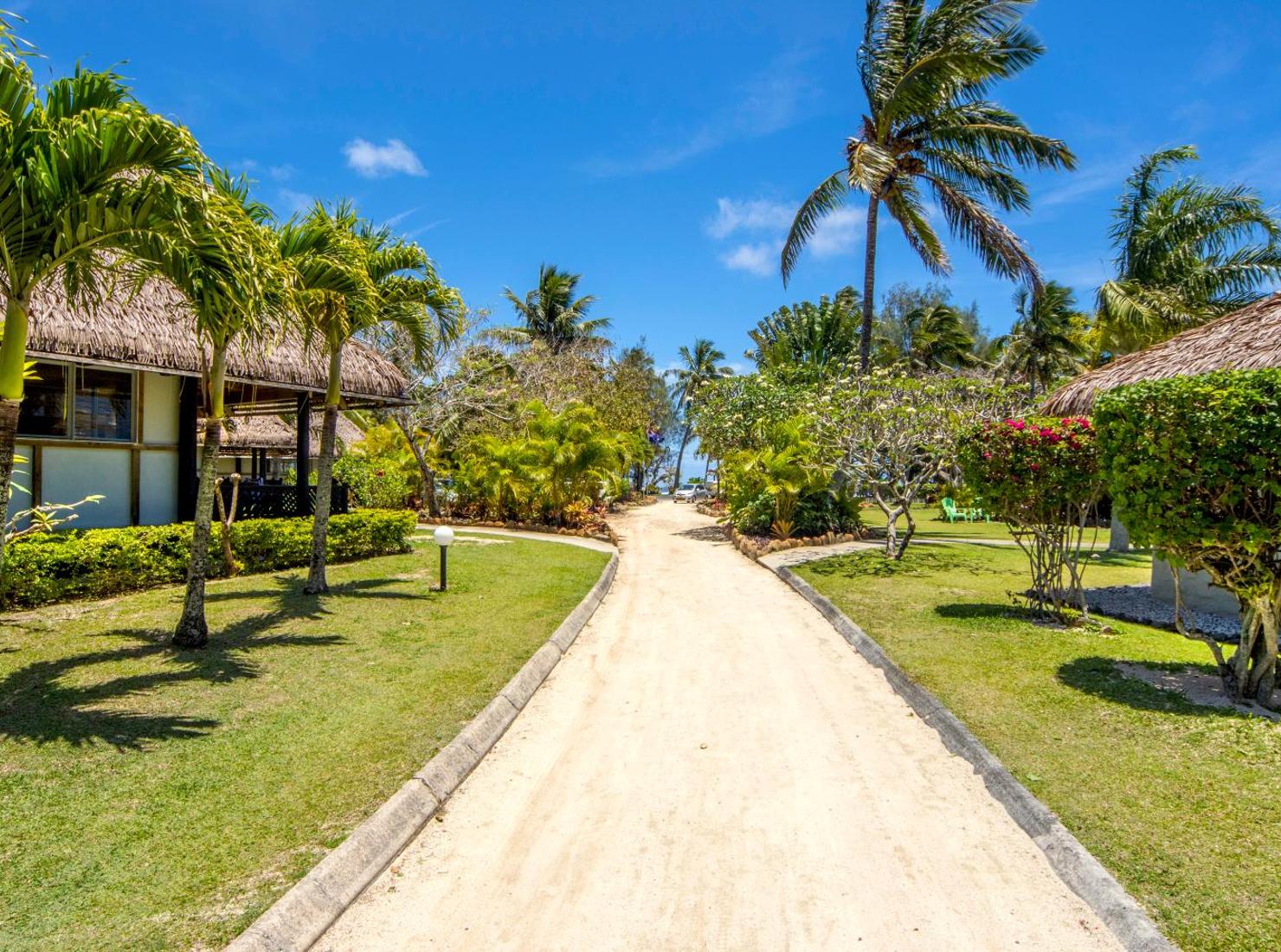 12 BEST Rarotonga Resorts & Accommodation in 2025