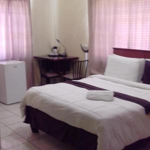 Francistown Bed and Breakfast, Cheap Hotel and Guest House Accommodation
