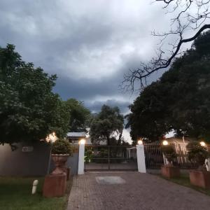 Rustenburg Bed and Breakfast, Cheap Hotel and Guest House Accommodation