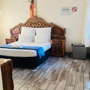 Rustenburg Bed and Breakfast, Cheap Hotel and Guest House Accommodation