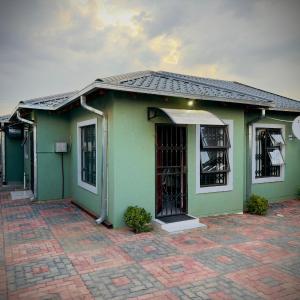 Mamelodi Bed and Breakfast, Cheap Hotel and Guest House Accommodation