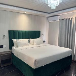 Tembisa Bed and Breakfast, Cheap Hotel and Guest House Accommodation