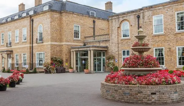 Orsett Hall, Orsett (updated prices 2026)