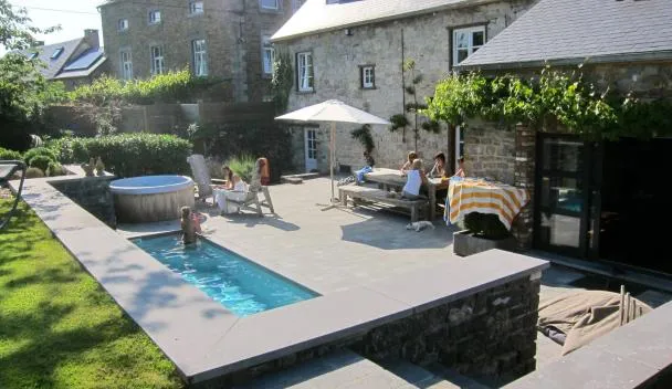 Maison de charme à Crupet et le gîte la suite, Crupet (updated prices 2026)