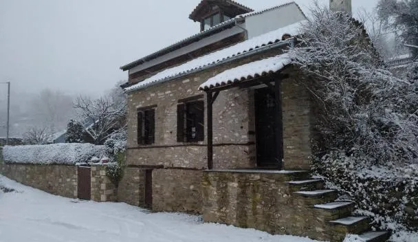 Traditional Greek Cottage, Palaiókastron (updated prices 2026)