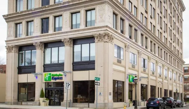 Holiday Inn Express - Springfield Downtown by IHG, Springfield (updated ...