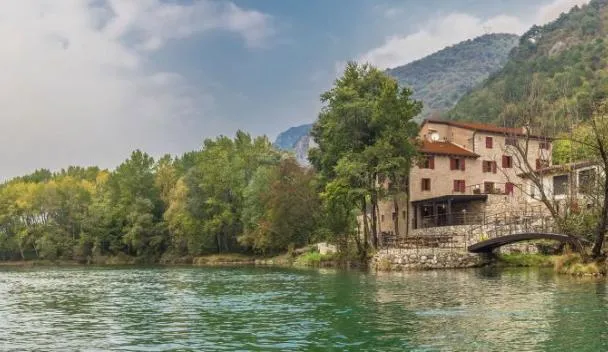 Casa sul Fiume County House, Solagna (updated prices 2026)