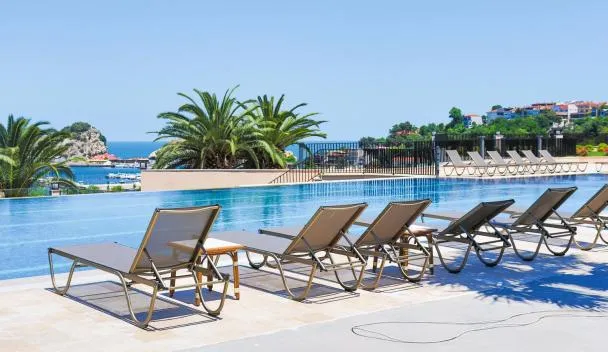 The 10 best beach hotels in Istanbul, Turkey | Booking.com