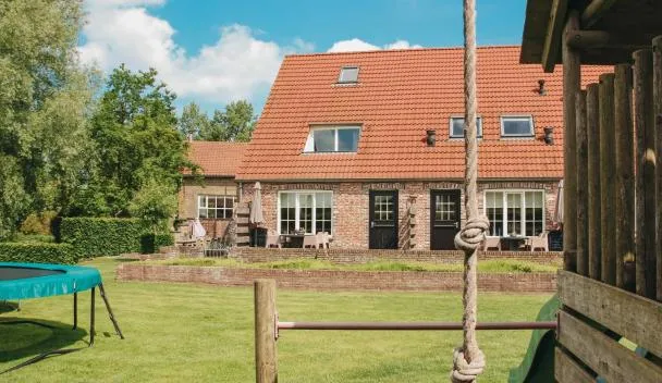 de Paardenstal, Retranchement (aktualisierte Preise für 2026)