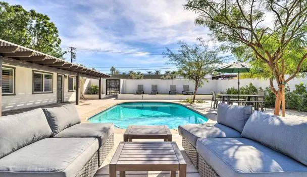 Less Than 1 Mi to El Paseo Cottage Oasis with Fire Pit, Palm Desert ...