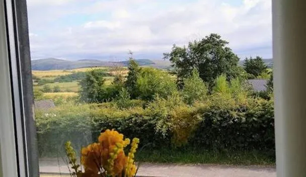 2 Bed pet-free cottage, private garden & fell view, Arlecdon (updated ...