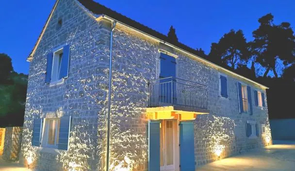 EST Villa DIOCLETIAN on Solta - luxurious villa, beachfront, private ...