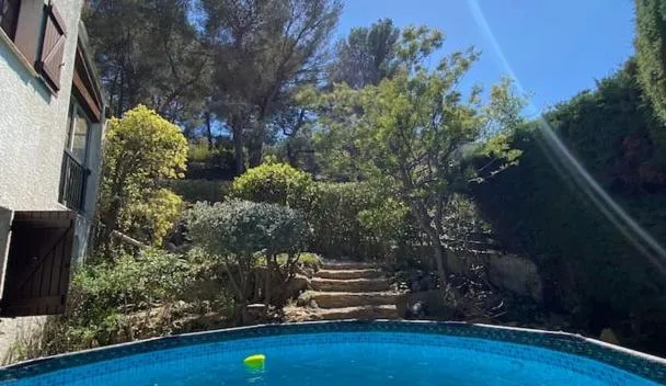 Villa La Louette, 100m centre-village, piscine h-sol, proche mer, Saint ...