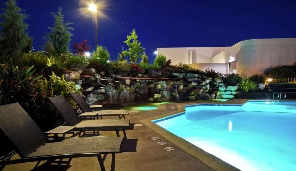 DoubleTree by Hilton Pleasanton at The Club, Pleasanton (updated prices ...