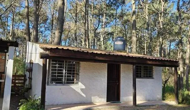 Bosque y playa en Jaureguiberry. Cabaña monoambiente para 4 personas ...