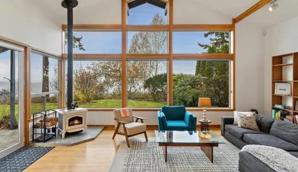 Sunny Blue Beach House, Bellingham (updated prices 2026)