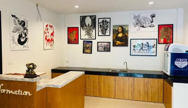 Jhen House, Nai Yang Beach (precios actualizados en 2026)