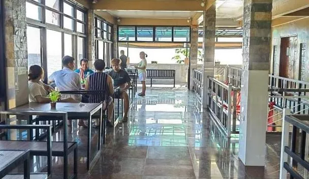 Ocean Myst Hotel & Beach Resort, Tambobong (updated prices 2026)