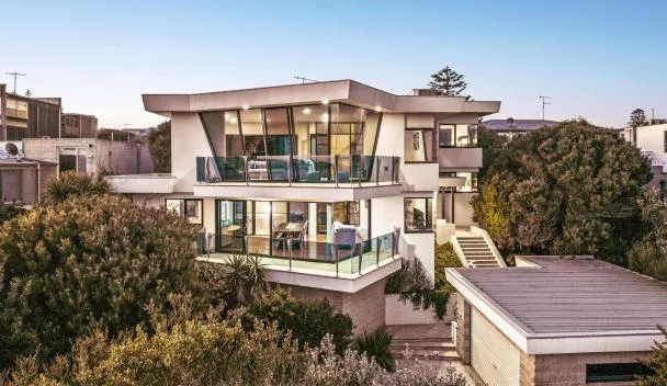 Orton Oceanview Luxury Retreat, Ocean Grove (updated prices 2026)