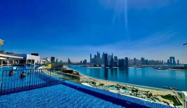 Seven Palm Studio with Rooftop Infinity Pool, Dubai (updated prices 2026)