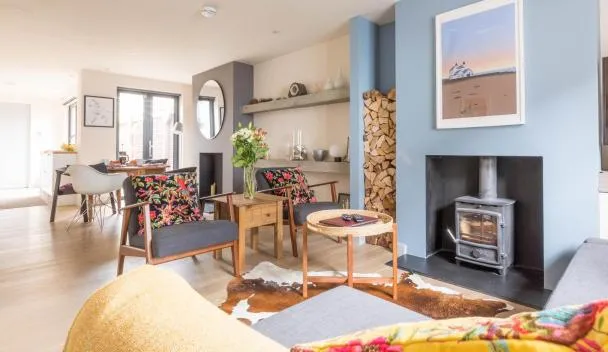 White Cottage, Whitstable (updated prices 2026)