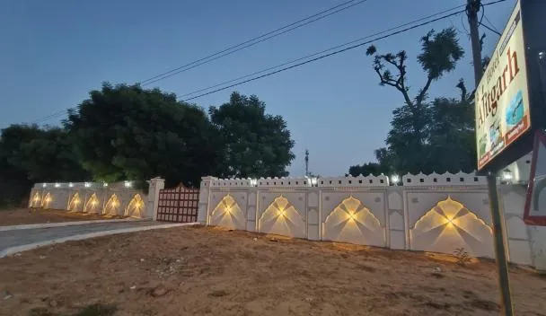 Hotel Ajitgarh, Jhunjhunūn (updated prices 2026)