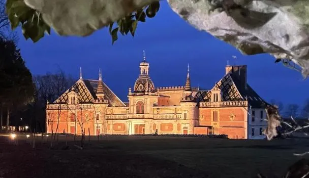 La "Suite" du Château de Chevigny-en-Valière comprenant deux chambres ...
