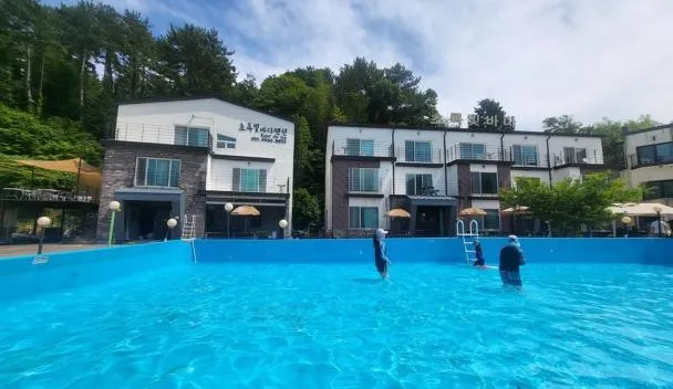Tongyeong Chorokbit Bada Pension, Tongyeong (updated prices 2026)