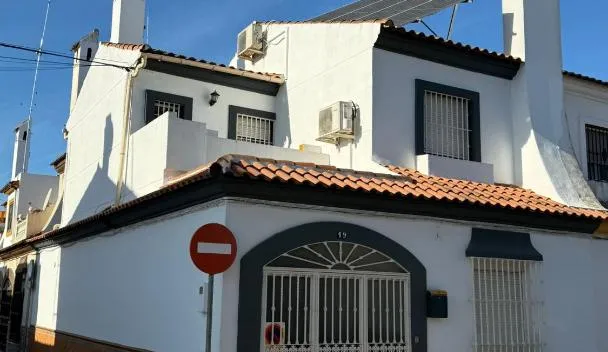 Like Home, Dos Hermanas (updated prices 2026)
