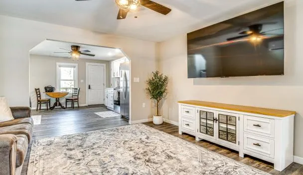 15 Mi to Summit Lake State Park Updated Apt!, Hagerstown (updated ...