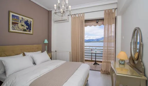 Beachfront ZEN sea view apartment, Itea (updated prices 2026)