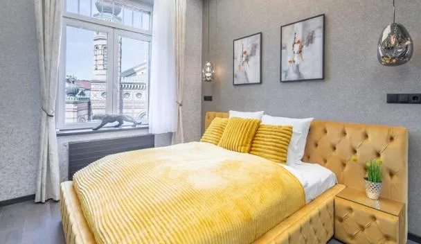 Extreme Central - NEW Luxy Studio, Budapest (updated prices 2026)