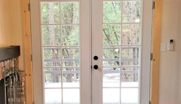 Trout River Cabin - Cozy Quiet Peaceful Retreat, Springville (precios ...