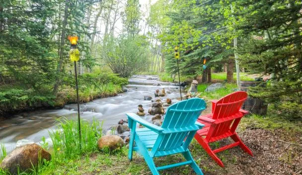 Riverfront Retreat in Nathrop: Fire Pits & Hot Tub, Nathrop (updated ...