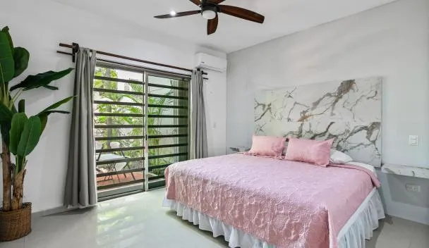 Casa Flamingos, Playa del Carmen (updated prices 2026)