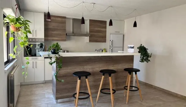 Newly refurbished 2-bedroom flat in a compound, Amman (updated prices 2026)