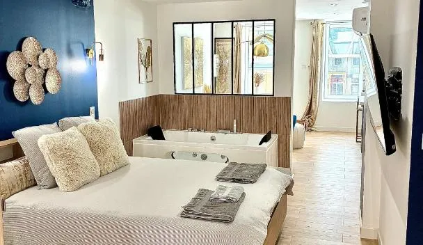 Dijon hyper centre Balnéo Casa Dauphine, Dijon (updated prices 2026)