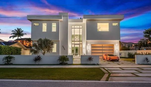 Luxury New Modern Beach Mansion in BEST Location!, Jupiter (updated ...