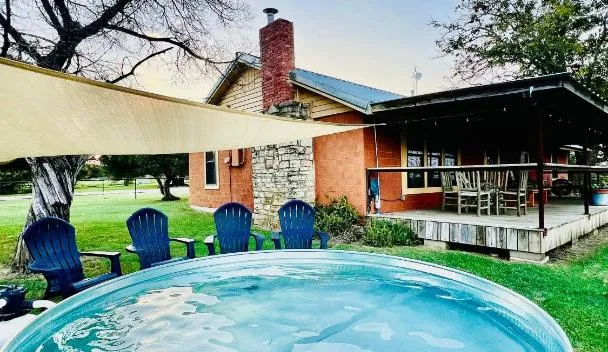 Habari 5BR Ranch House near Fossil Rim Cowboy Pool, Glen Rose (updated ...