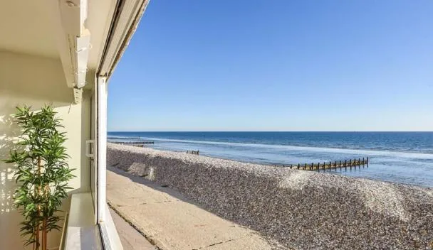 Marineside, Bracklesham, Bracklesham Bay (updated prices 2026)