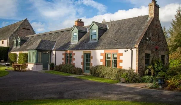 Grieves Cottage Balnagown Estate, Kildary (updated prices 2026)