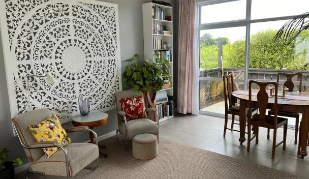 Artist retreat, Kakanui (updated prices 2026)