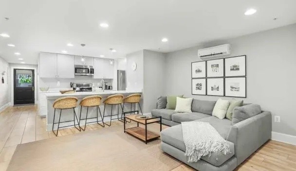 Sojourn Modern Stay in Historic Capitol Hill, Washington (updated ...