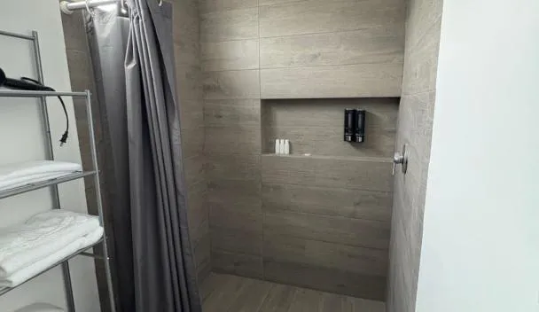 Cuarto independiente frente al museo del desierto, Saltillo (preços ...