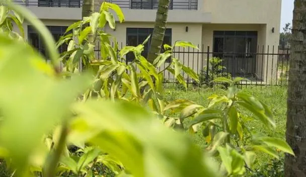 3 bedrooms Entebbe Lake-House with Pool,Private Beach, Kids Park and AC ...