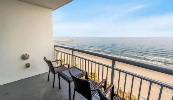 7th Floor! Modern Building, Direct Oceanfront View, Myrtle Beach ...