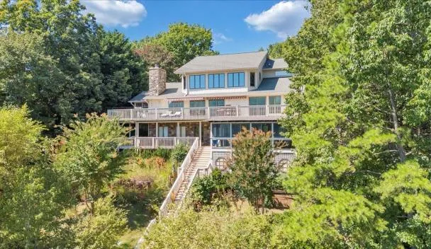 Lake Allure - Private Dock, Indoor Pool, and Hot Tub, Huddleston ...