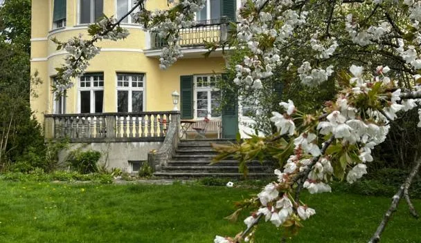 Gutshaus Herrmannsdorf, Glonn (updated prices 2026)
